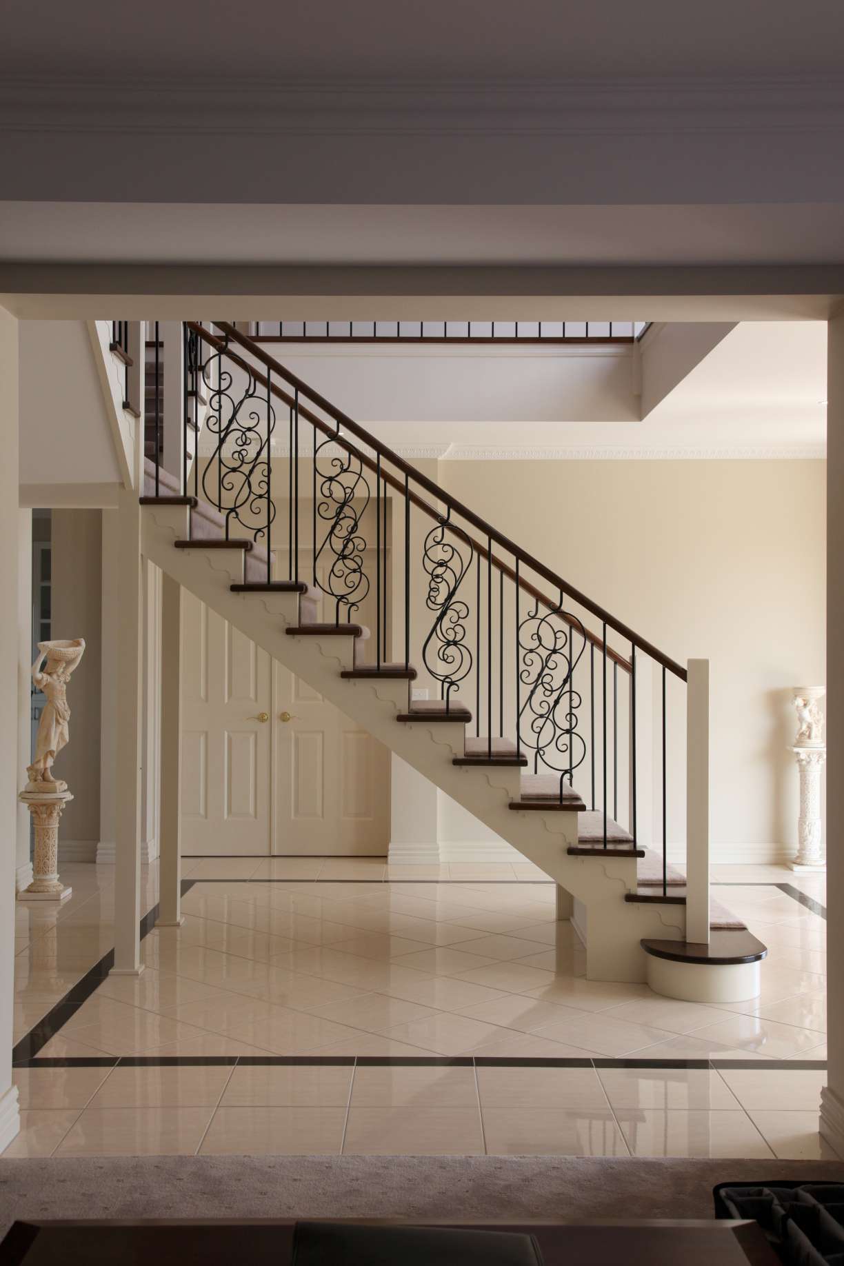 Maximising Your Home's Potential with Bespoke Staircase Designs ...